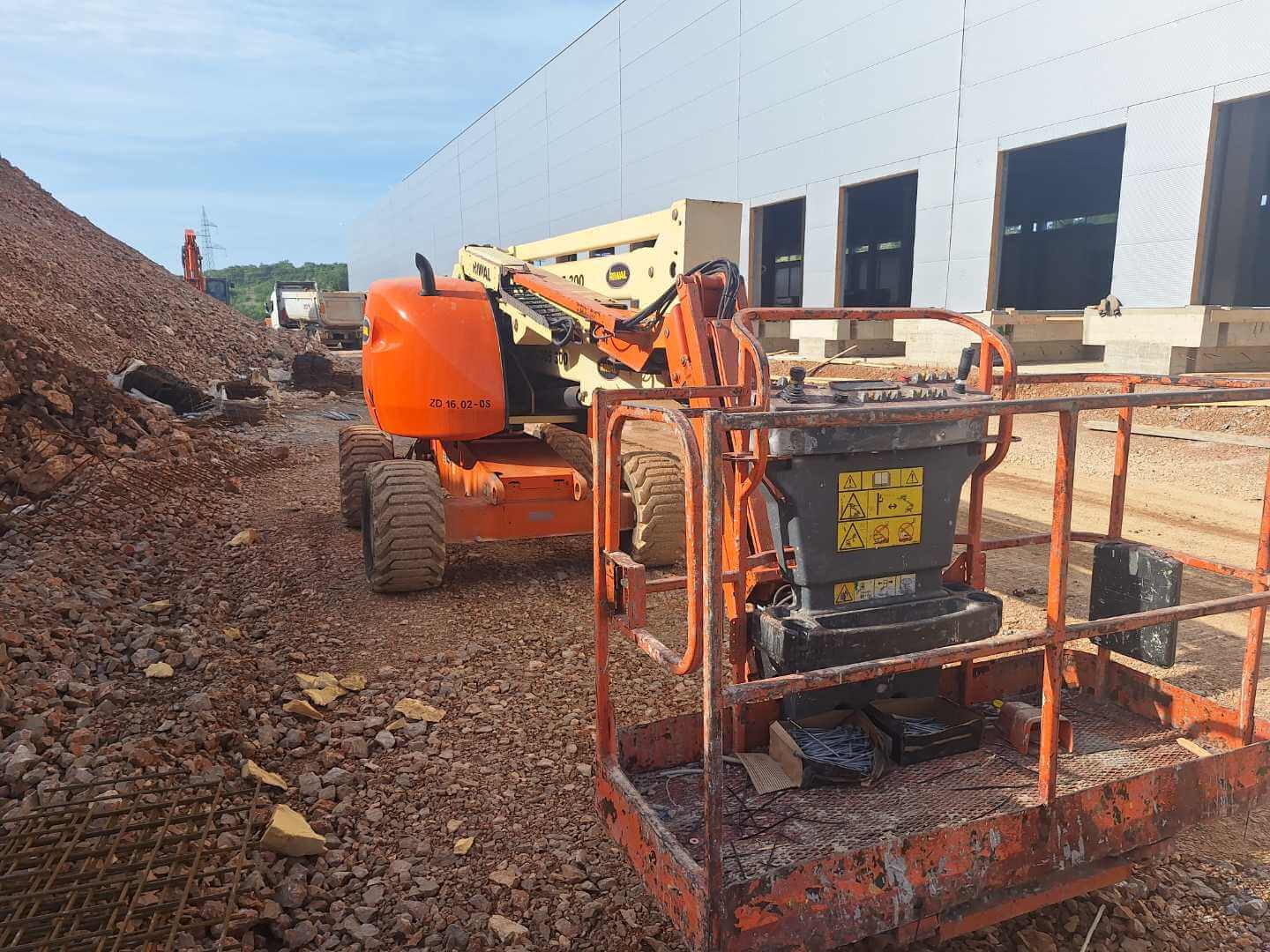 Buy your machines from Riwal